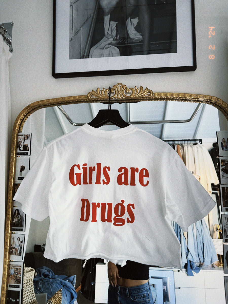 CCherry 🍒 CCrop – Dirty Bleach Studio